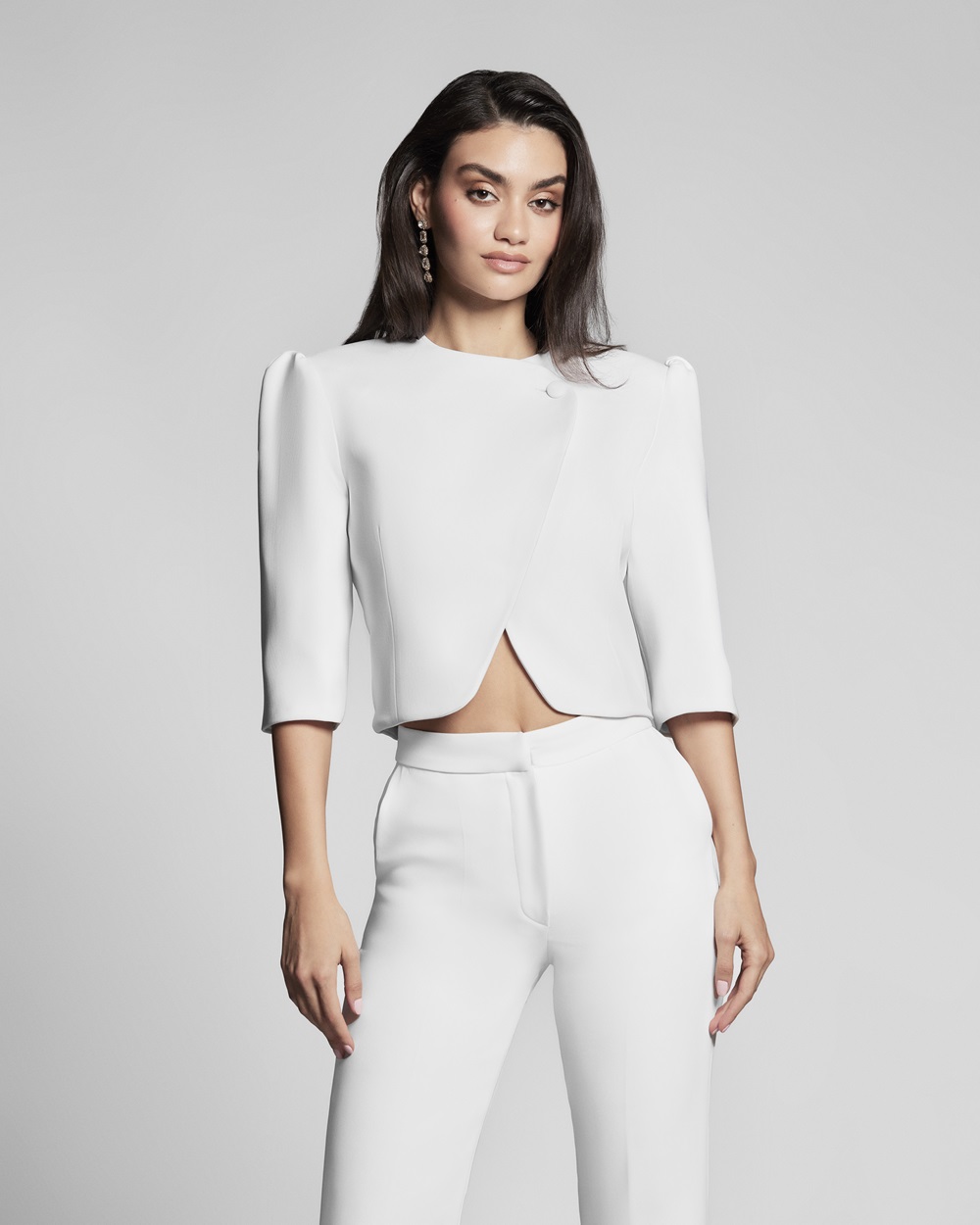 Asymmetric wrap jacket in white - CLO - Official Website